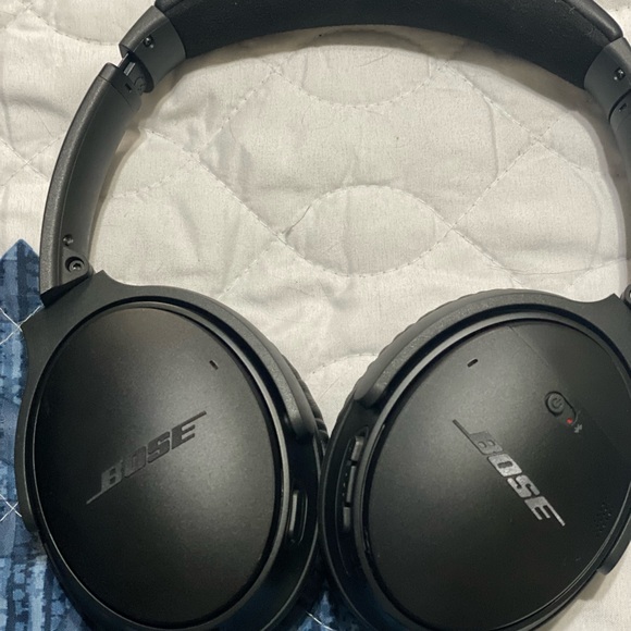 Boss | Headphones | Selling Boss Headset Like New On Black Noise ...